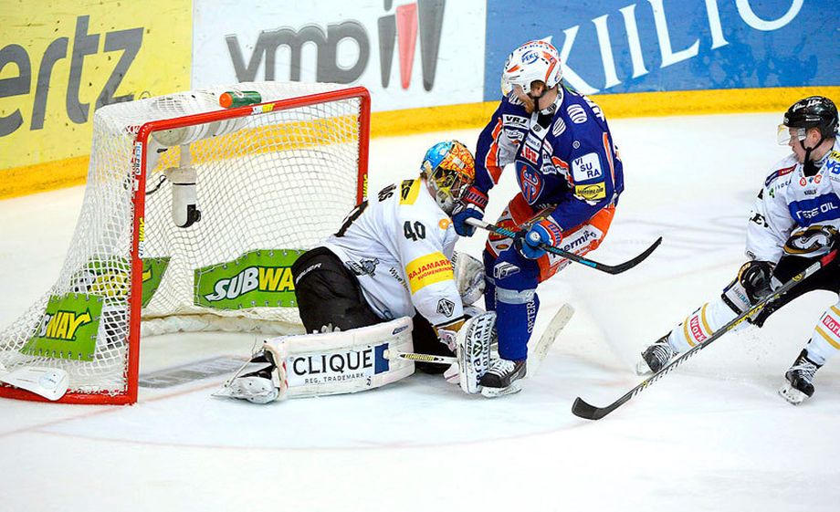 Menikö Plihalin maali oikein? SM-liigan tuomaripomo kommentoi