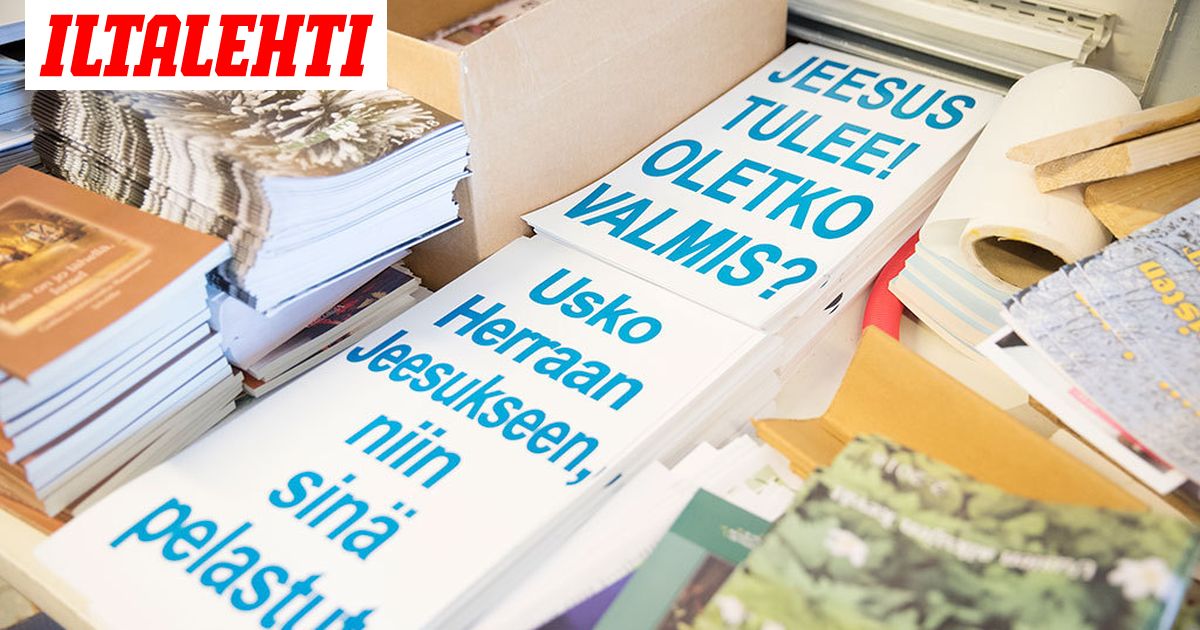 Muistatko vielä? Jeesus tulee -klassikkojuliste näkyi ennen tolpissa ...