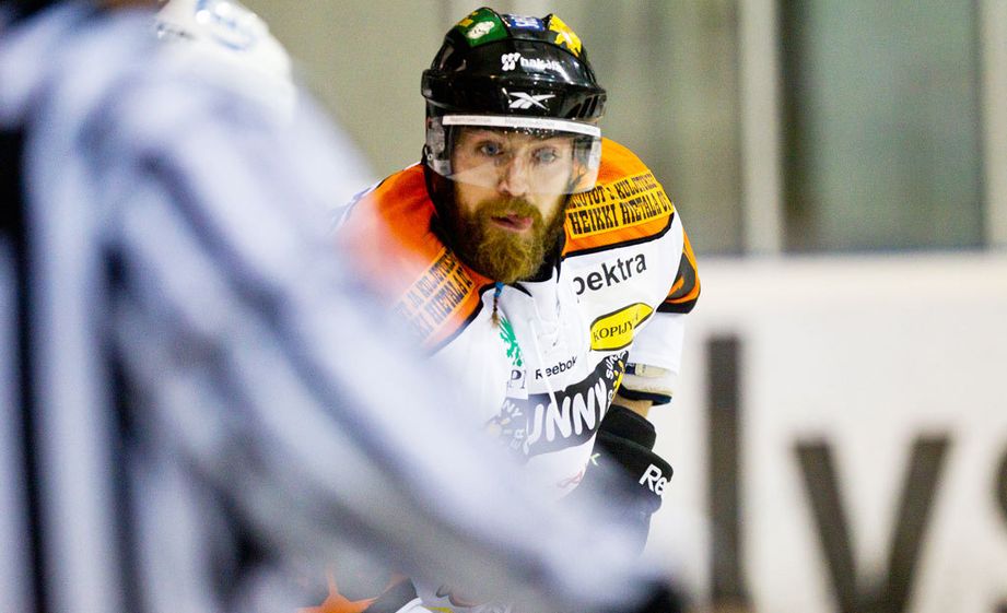 Entinen SM-liigakiekkoilija Matt Nickerson sikaili itselleen pitkän ...