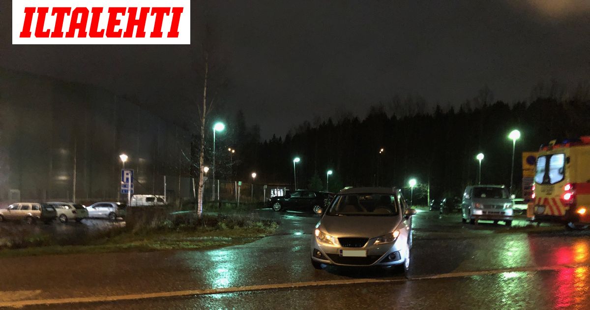 Espoo: Mies ajoi jalankulkijoiden päälle