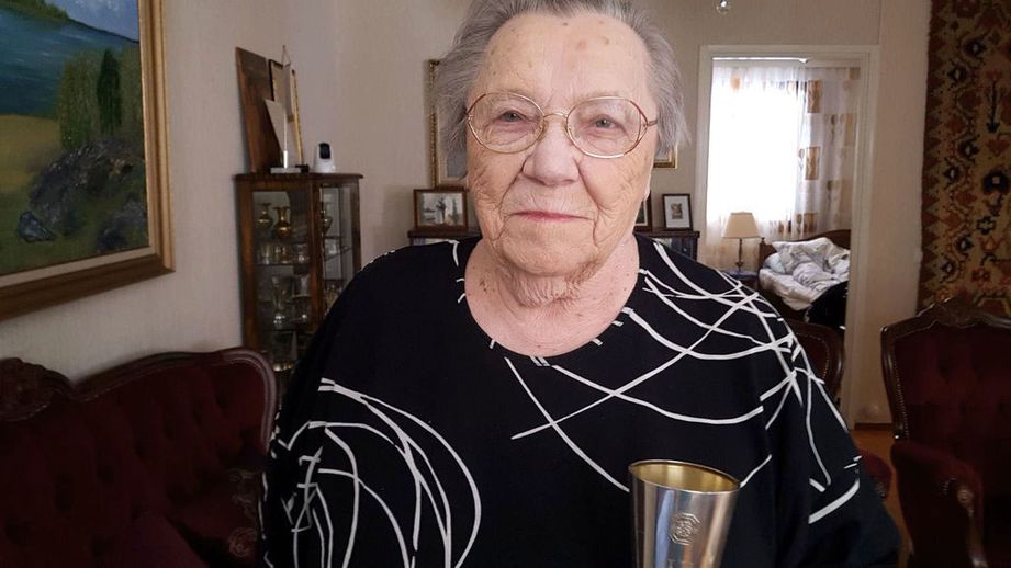 Maailman vanhin olympiavoittaja Lydia Wideman, 97, seuraa hiihtoa ...