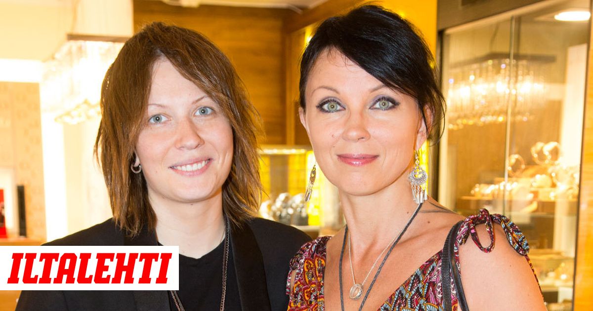 Katariina Souri ja Eliya Zweygberg tänään naimisiin