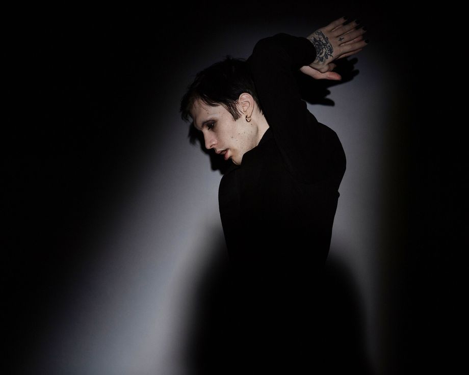 Miki Liukkonen kirjoitti viimeisen teoksensa Auroran sairaalassa ...