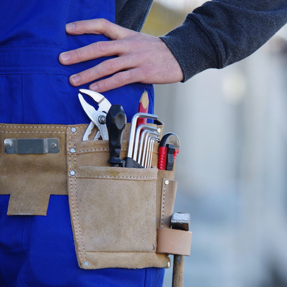Työntekijän sormet jäivät puristuksiin taittokoneeseen – aluejohtajalle ...