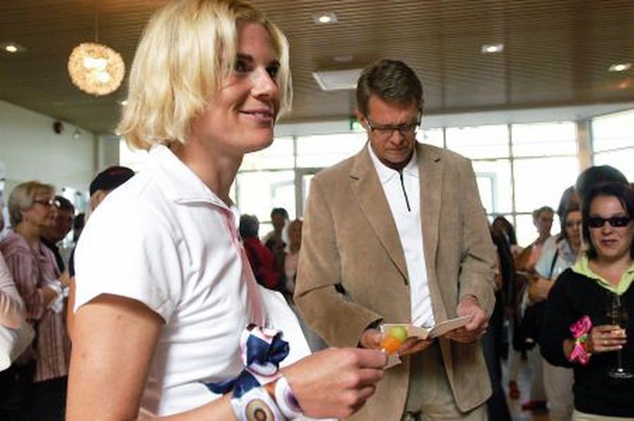 Merikukka ei kertonut kihloista Vanhaselle