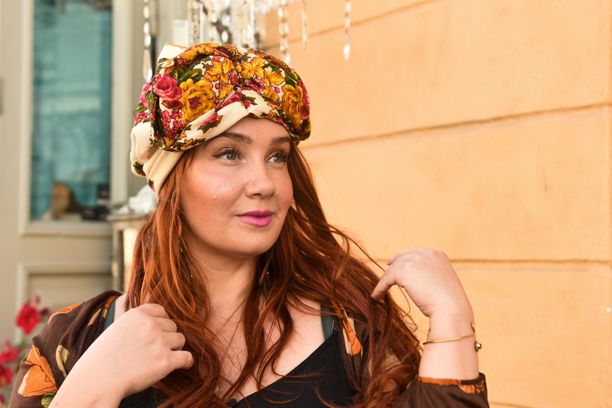 Anni Turunen kasvoi aikuiseksi näytellen Kotikadussa – näin hänellä ...