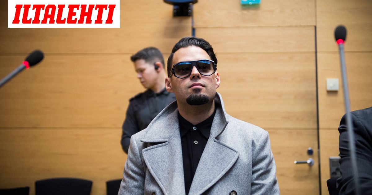 Axl Smith Lontoossa: "Ensimmäinen päiväni uudessa työssä"
