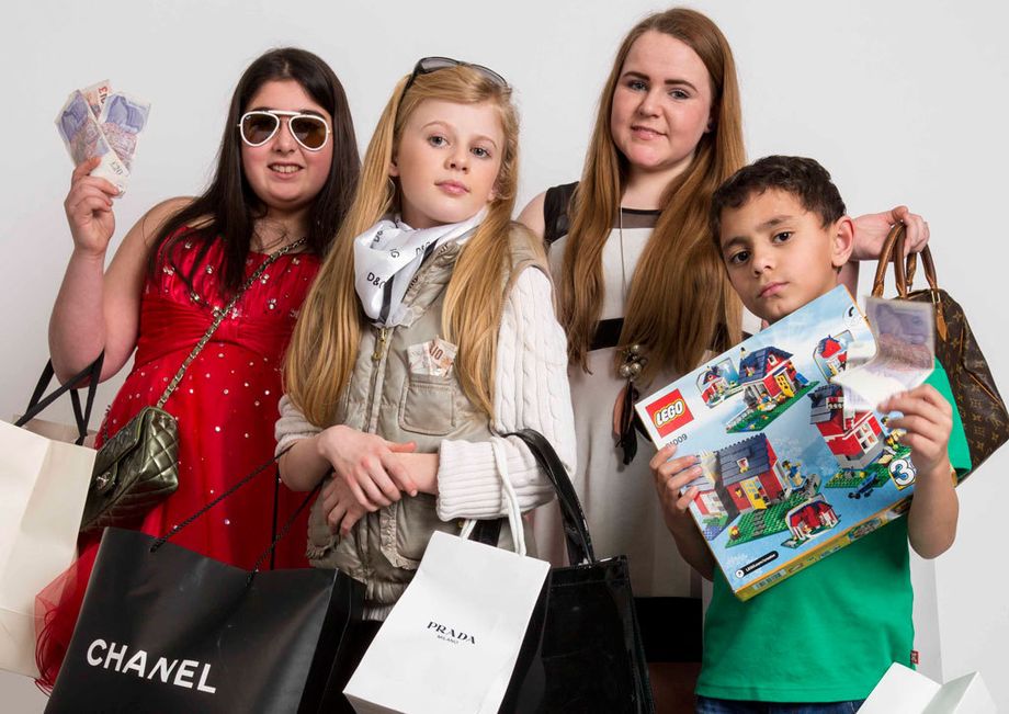 11-vuotias Chase on shoppailuaddikti - vuokran maksun kanssa ...