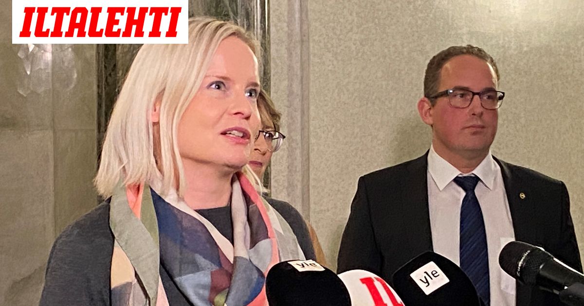 Purra välikysymyksestä: Opposition on pelastettava hallitus sen omilta ...