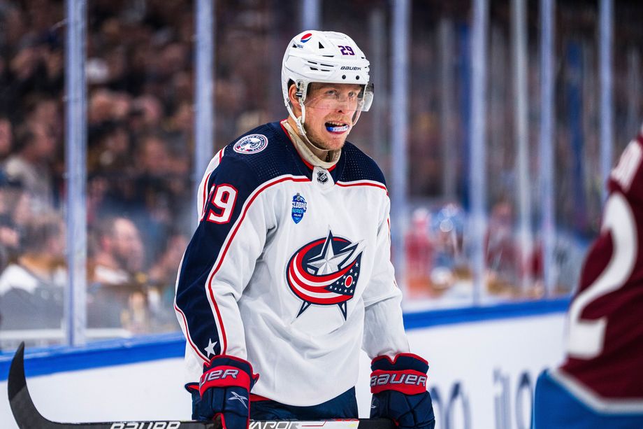 Patrik Laine palasi ja teki kaksi maalia – Lankiselle ennätys