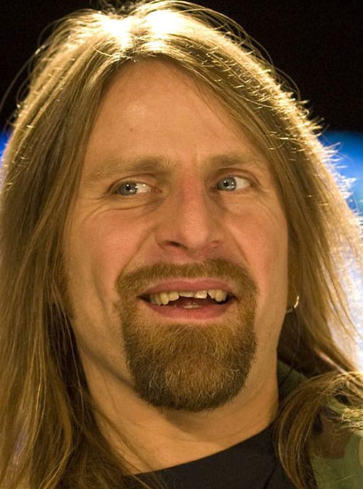 Jone Nikula: Pelastan nuoria sivarilta