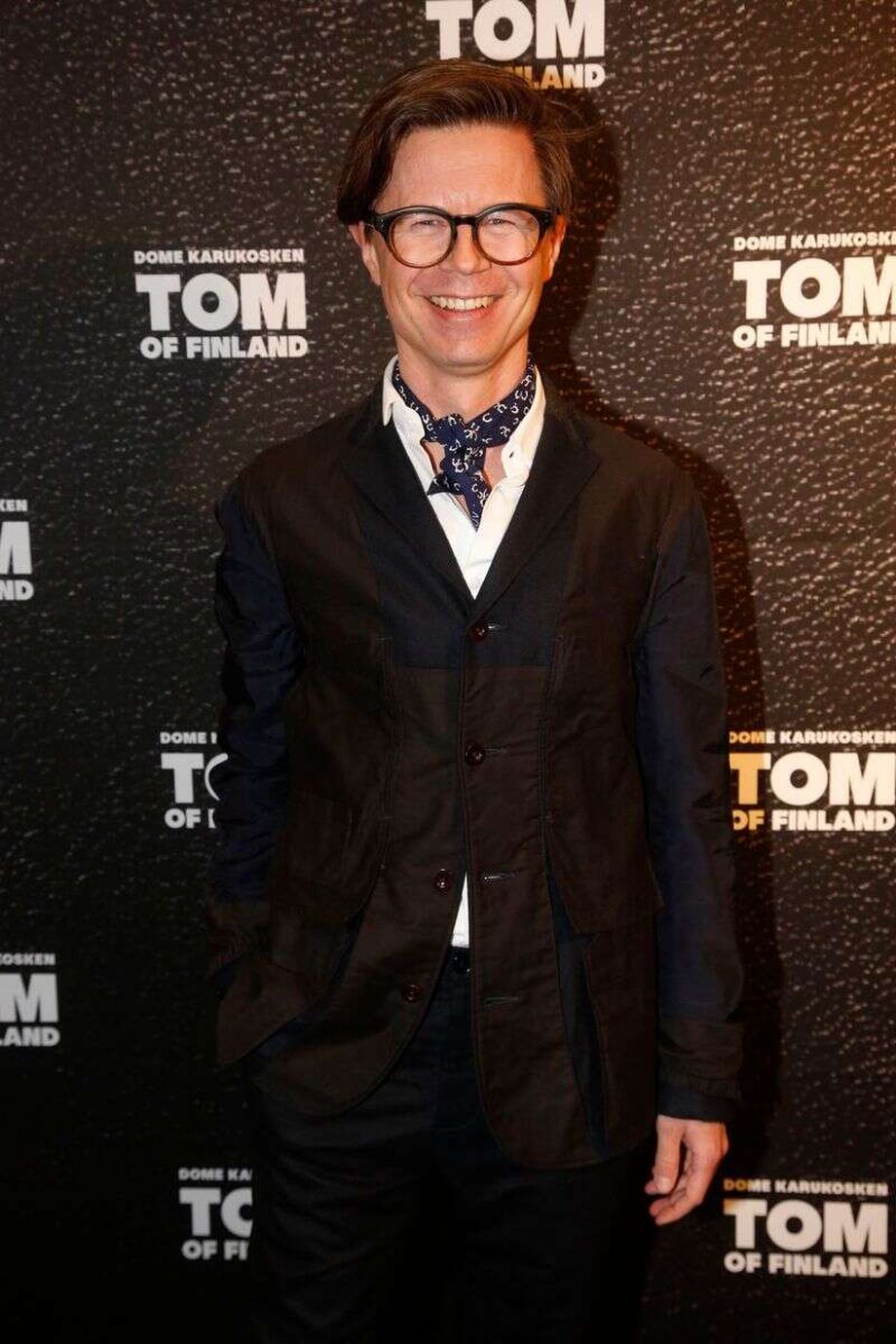 Muotitoimittaja Sami Sykkö arvioi tapaa huomioida ympäristö ja ottaa ...