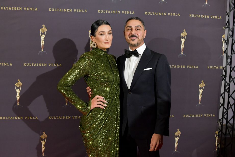 Senay Coco paljastaa pyöristyneen raskausvatsansa