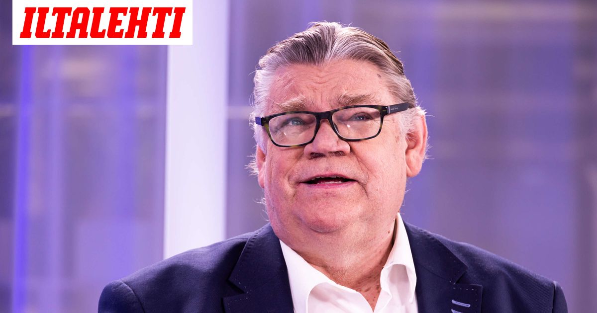 Timo Soini kommentoi loikkaa: "Nyt en malta"