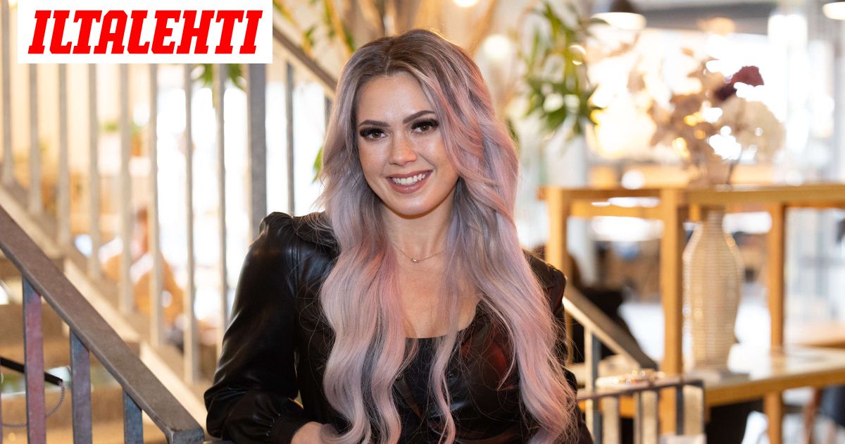 Mira Ahola on raskaana