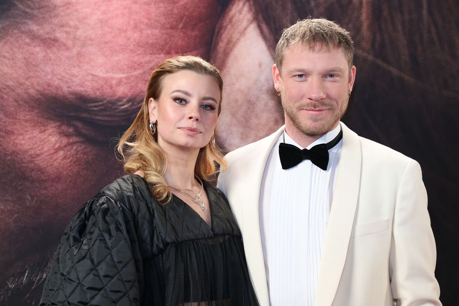 Pukuloistoa! Katso kuvat Myrskyluodon Maijan kutsuvierasensi-illasta