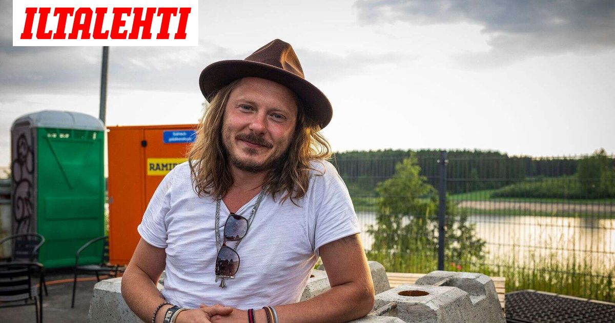 IS: Jonne Aaron kihloihin – ”Kaksi onnellista sielua löysivät toisensa”