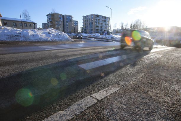 T-risteys ja seisova pattitilanne – Kuka väistää ja ketä?