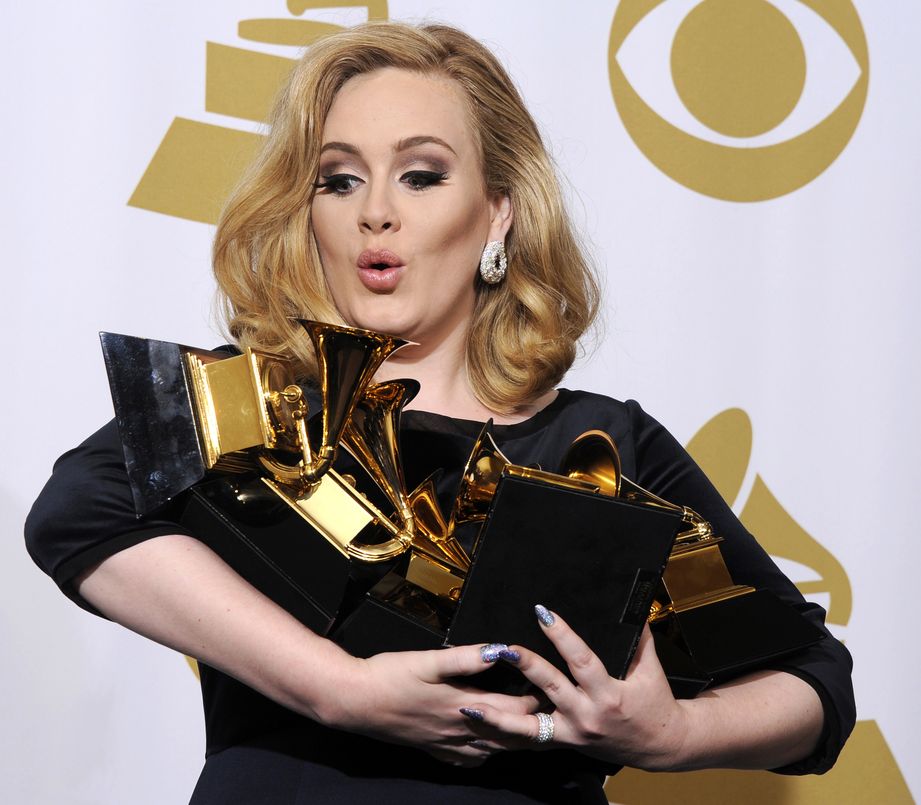 Adele puhuu vihdoin avioerostaan – paljastaa, että asiaa salailtiin