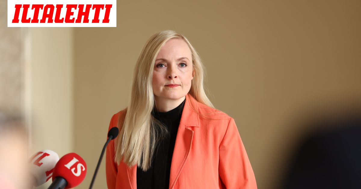 Maria Ohisalo syrjään vihreiden johdosta