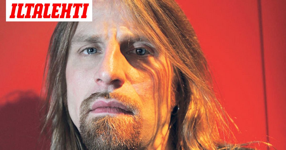 Jone Nikula avaa rokkibaarin