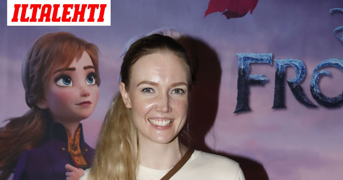Essi Pöystillä on uusi työ ja opinnot kesken