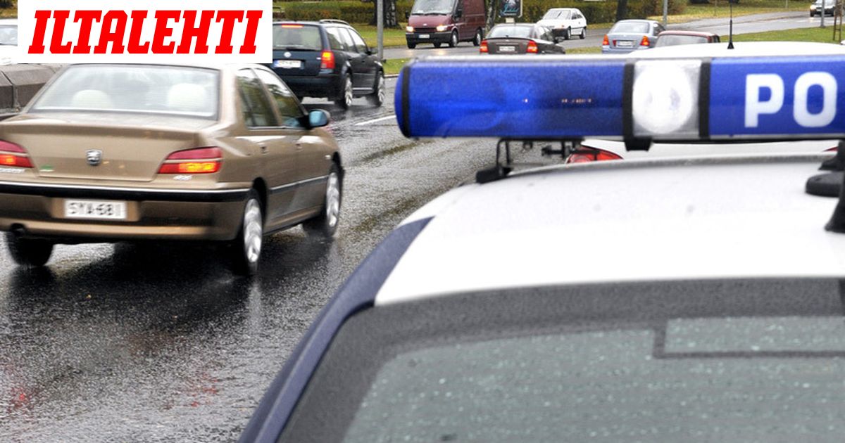 Kuka valvoo liikennettä? Liikkuva poliisi lakkautusuhan alla