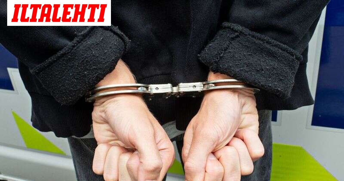 Vartijaa puukotettiin kaulaan Tikkurilan Prismassa - Uhri on vasta noin 20-vuotias