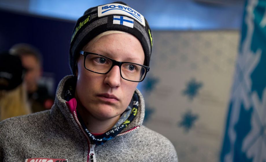 Onko naisten mäkihyppy pelleilyä vai huippu-urheilua?