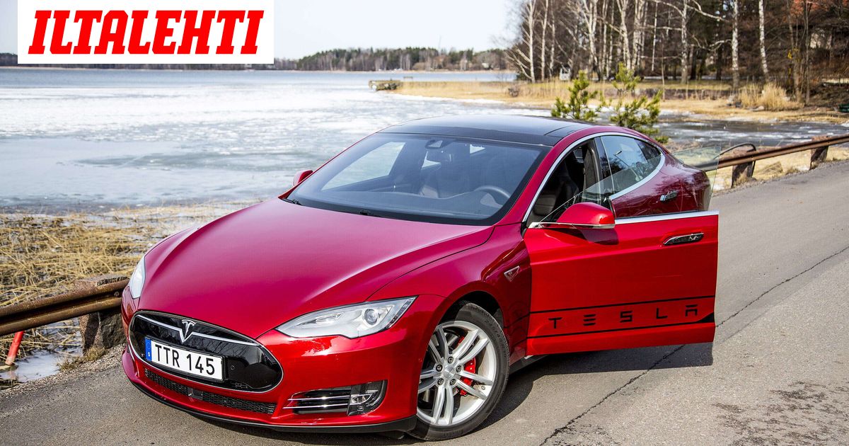 Rattijuoppo ajoi päin puuta, ja auto räjähti – Tesla sopi oikeusjutun