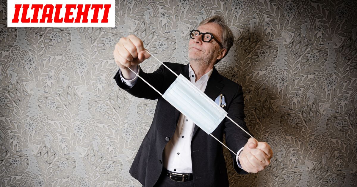 Markku Mäkijärvi kirjassaan: Marin oli jämäkkä