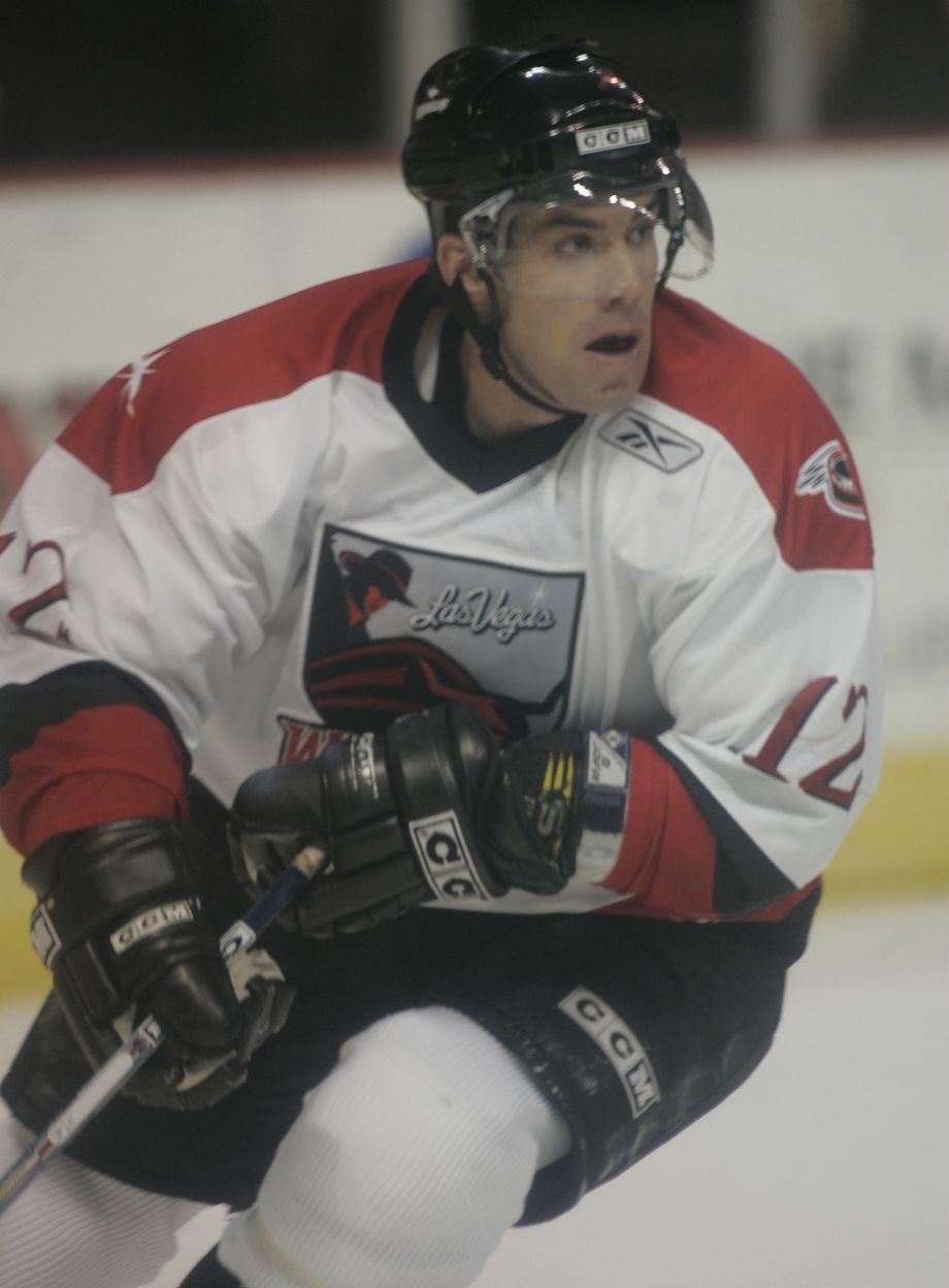 Mitä seuroja Billy Tibbetts edusti SM-liigassa 2006–07? Pelaa tiistain ...