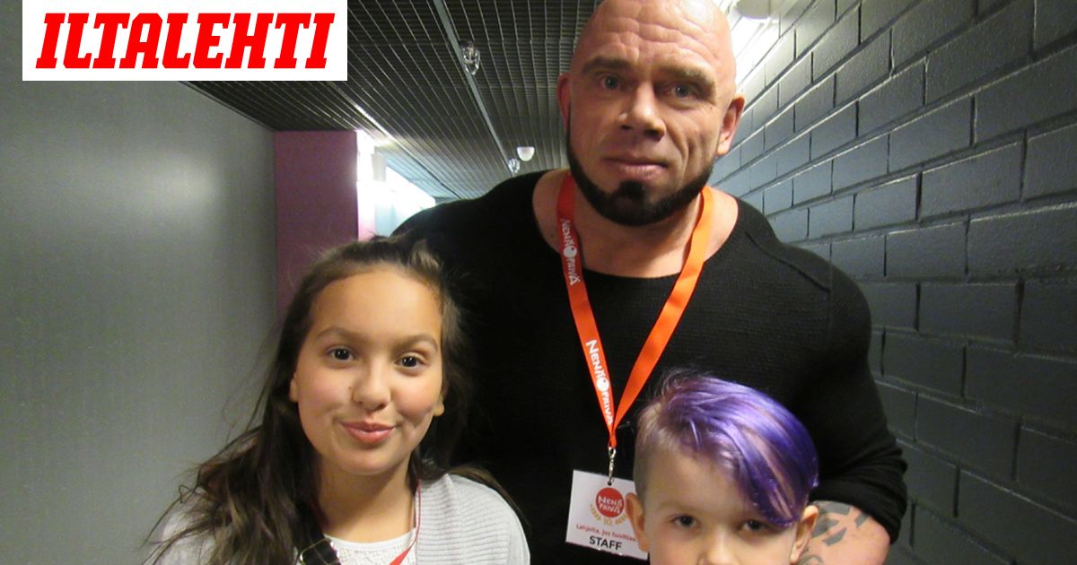 Bull Mentula aurinkolomalle Maru-vaimon kanssa - viettää isänpäivää ...