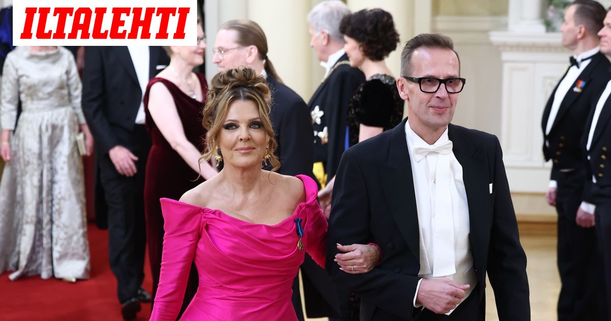 Mikä diskokuningatar! Eini asteli Linnaan pinkissä silkkiluomuksessa