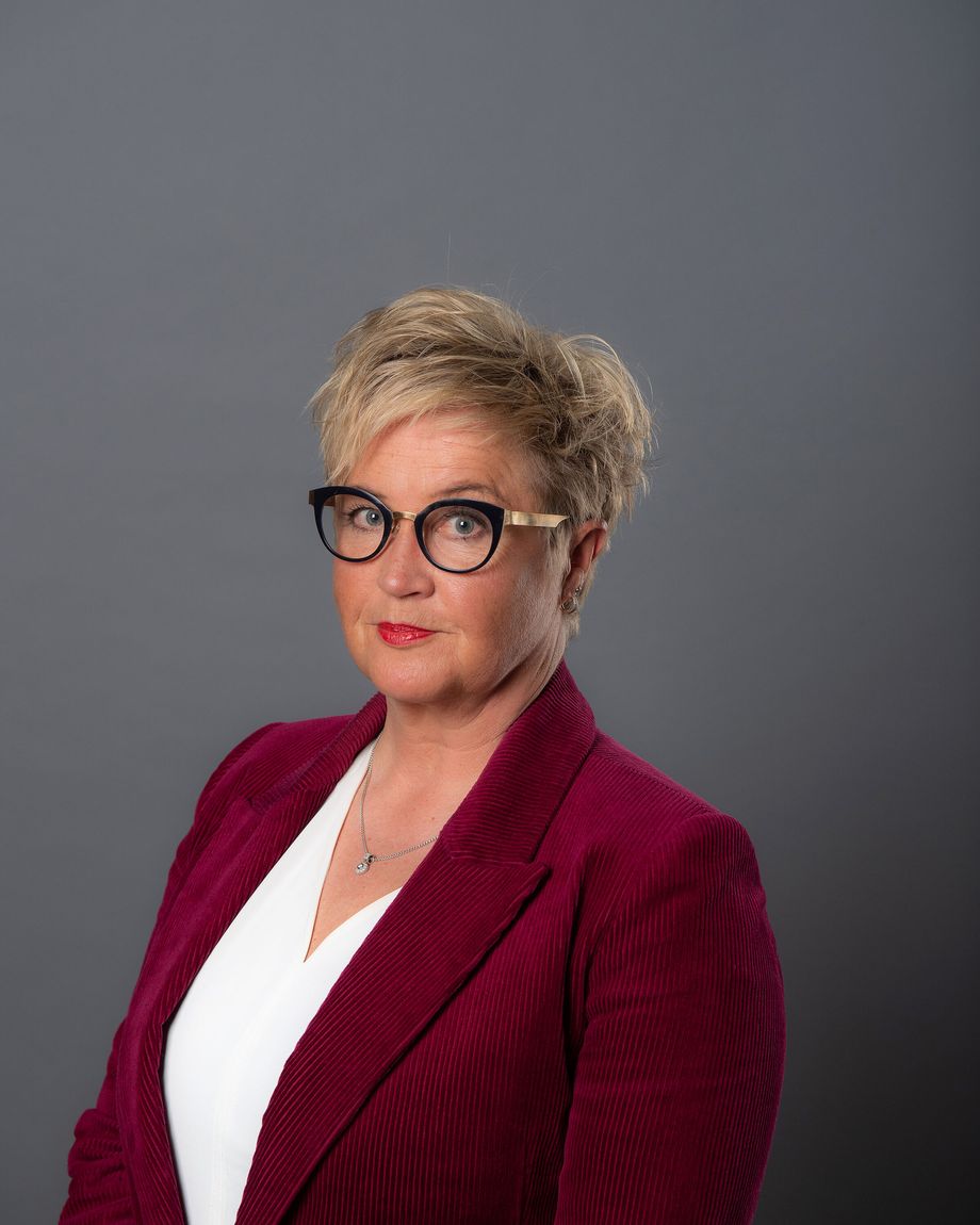 Iltalehden Kreeta Karvala palkittiin Suomen Kuvalehden ...