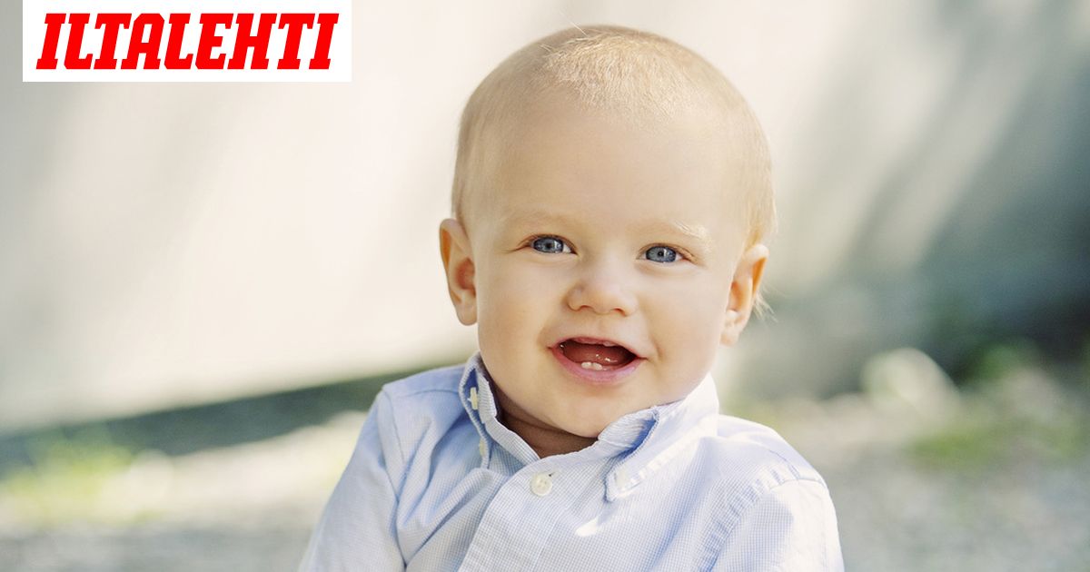 Ruotsin prinssi Gabriel täytti vuoden - sulattaa sydämet ...
