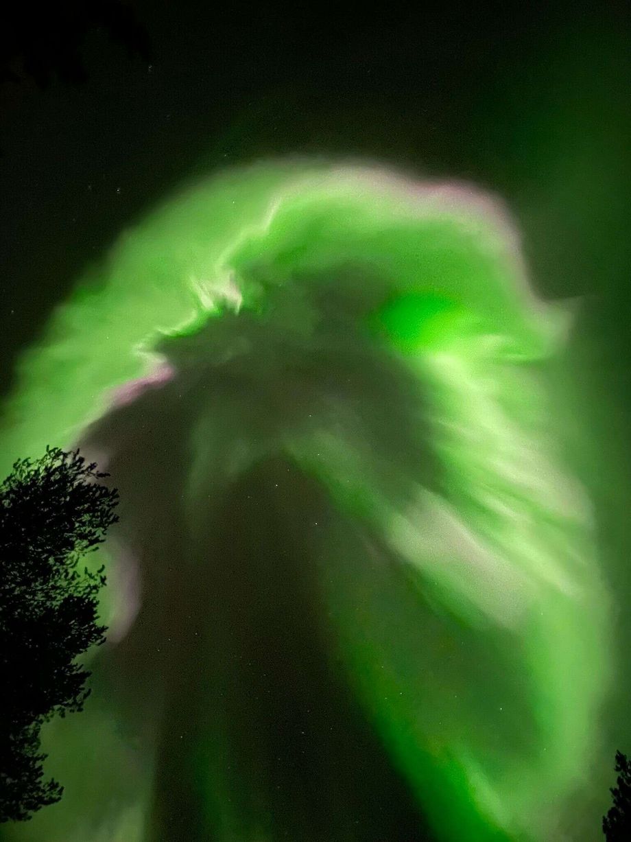 Jerry, 15, kuvasi ”epärealistiset” revontulet – Meteorologi: Täällä voi ...