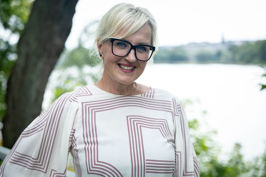 Tarja muutti nettirakkauden perässä Amerikkaan uusperheen äidiksi ...