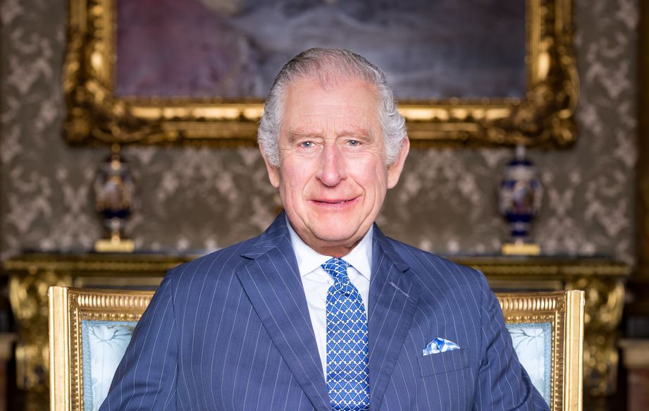 Näiden 15 valtion hallitsija Charles on – Useampi haluaa kuninkaasta eroon