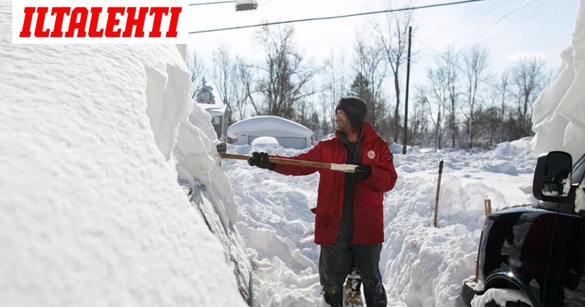 USA:ssa pyryttää tänäänkin - New Yorkiin luvassa metri lisää lunta