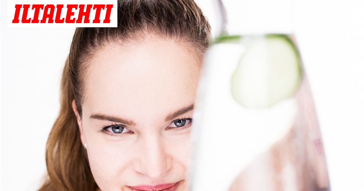 MAINOS LUMENE: Heleä iho 14 päivässä -haaste 4: Juotko tarpeeksi vettä ...