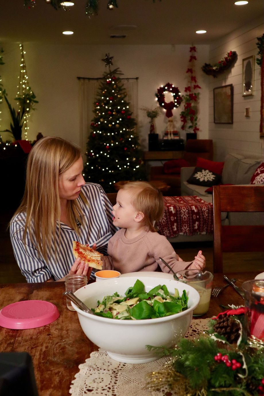 Tänään tv:ssä: Suvi Riggs on synnyttänyt kaikki lapsensa kotona