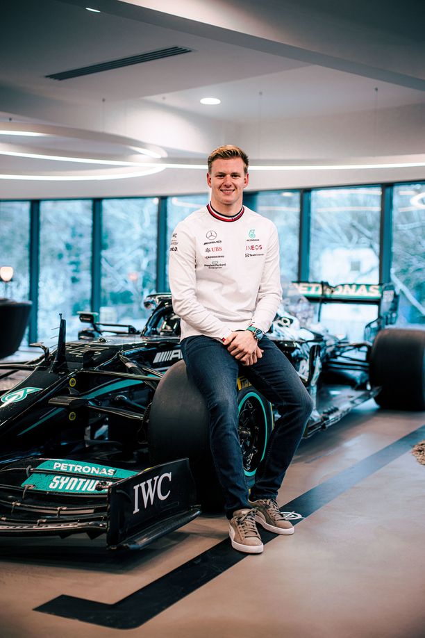 Mick Schumacher: Mercedes pestasi varakuljettajakseen