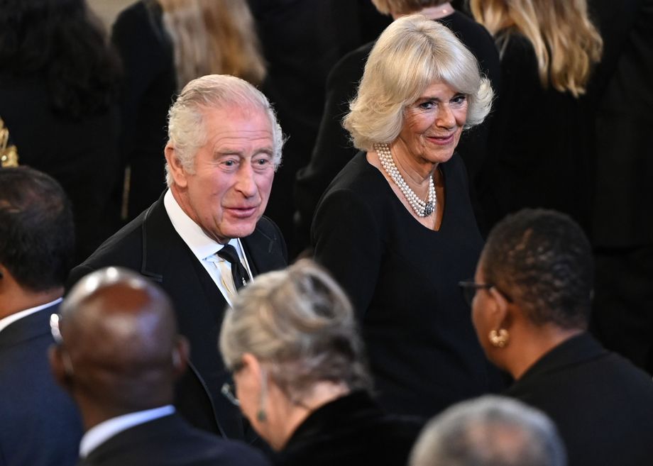 Sadat Charlesin ja Camillan työntekijät ovat saamassa potkut