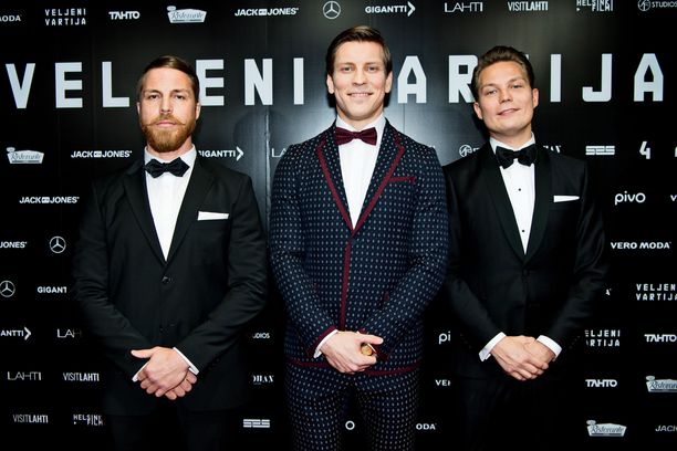 Cheek palasi julkisuuteen uutuussarjassa ja kommentoi suhdekuvioitaan