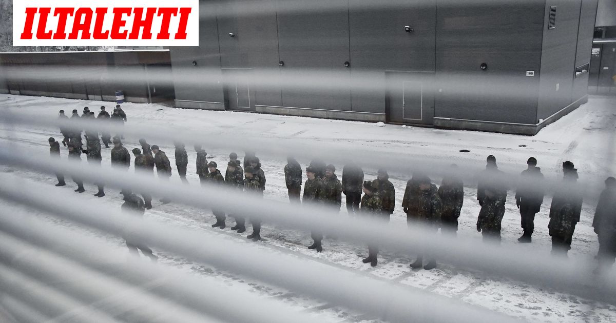 Varusmiesliitto: Naisten kiusaaminen on iso ongelma puolustusvoimissa
