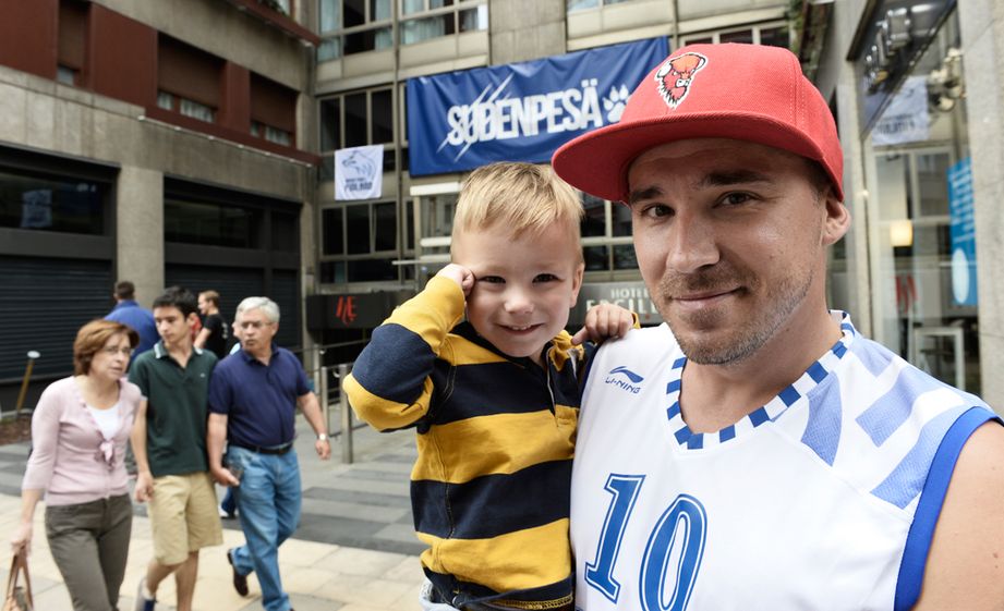 Aleksi Valavuoren perheeseen syntyi tytär! "Vain toinen tarvitsi ...