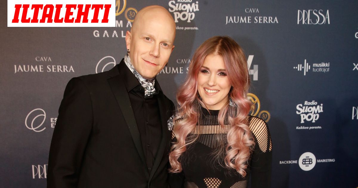 Jannika B julkaisi suloisen kuvan - pienokaisella selvästi muusikon geenit