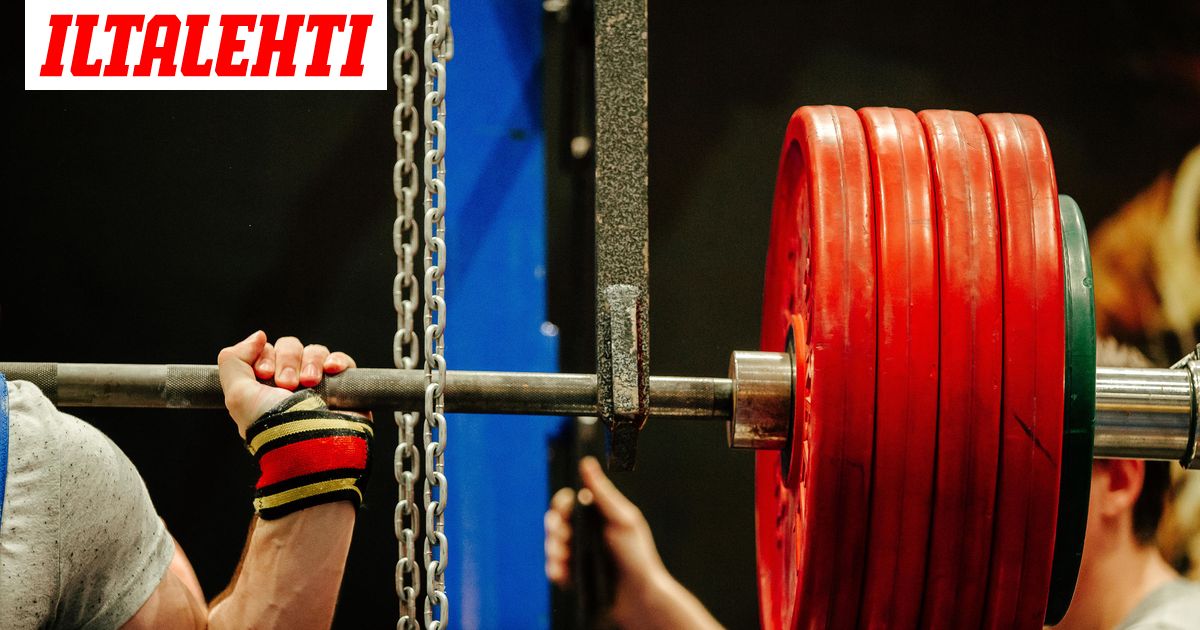 Järisyttävä kyykkytulos! Maailman vahvin mies rikkoi hurjan ennätyksen