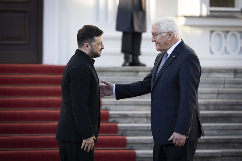 Pitkä päivä väsytti presidentti Stubbin – Katso kuvat Berliinin ...